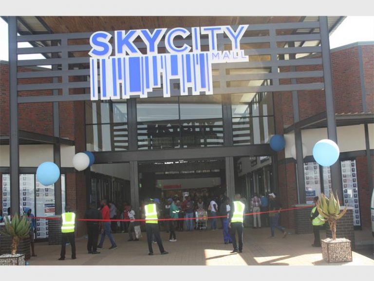 Sky City Mall officially opens its doors - Alberton Record