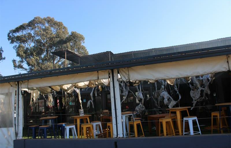 Blaze guts Farm House Restaurant and Bar at Rietvlei Zoo Farm ...
